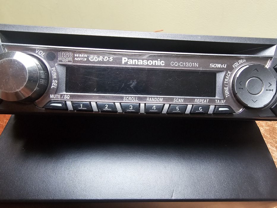 CD player и радио гр. Елин Пелин • OLX.bg