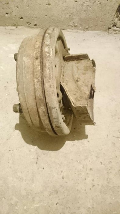 Butuci caruta cu trei prezoane si patru Bucuresti Sectorul 2 • OLX.ro