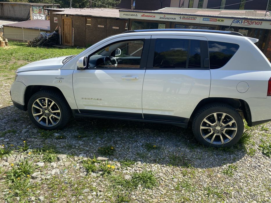 Vand / schimb Jeep compass Busteni • OLX.ro