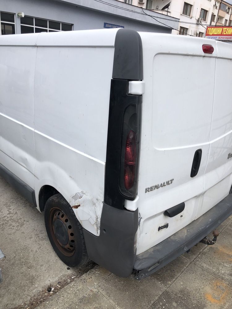 Рено Трафик 2.5д на части гр. Благоевград Запад • OLX.bg
