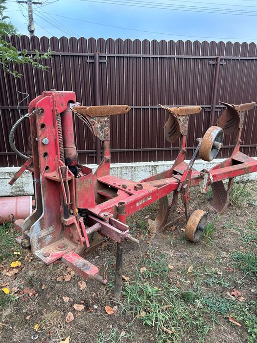 Plug reversibil 2+1 hidraulic Cepari • OLX.ro