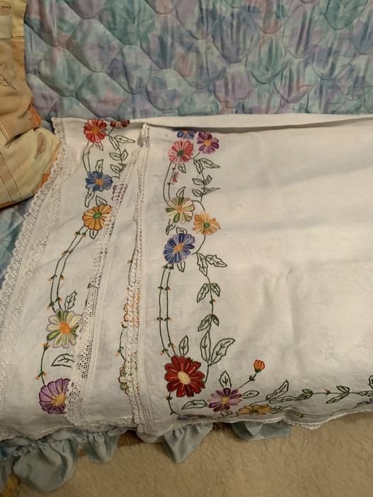 Perdea macrame lucrata manual si fata de masa Ploiesti • OLX.ro