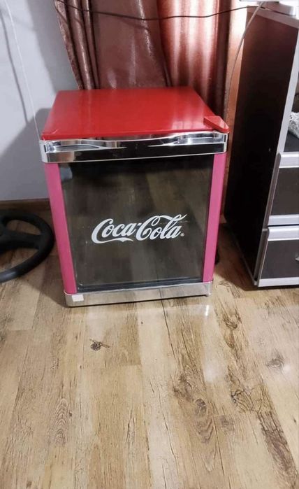 Mini Frigider Husky Coolcube HUS-CC 165 Coca-Cola Alexandria • OLX.ro