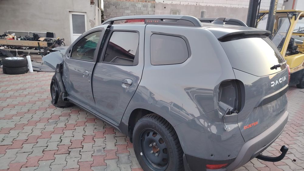 Dacia Duster avariat fata an 2023 1.3 TCE automat import Gilau • OLX.ro