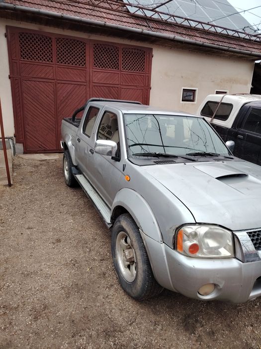 Nissan navara din 2005 Trestia • OLX.ro