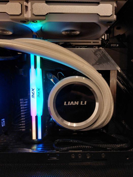 AIO Lian Li GALAHAD 240 SL v2, racire complet cu apa, alb Bucuresti ...