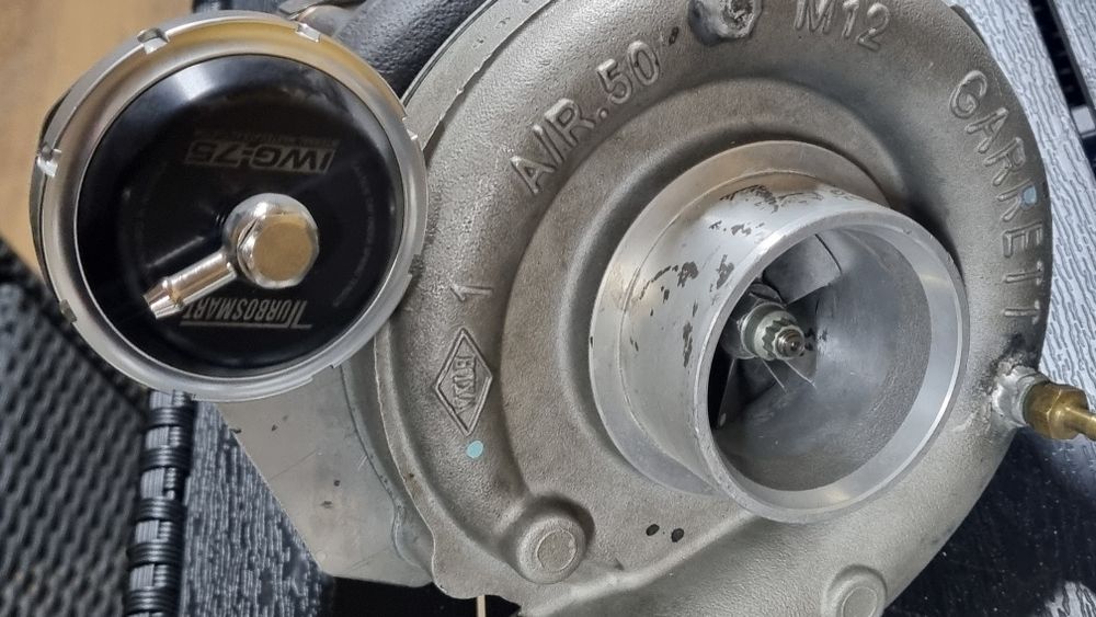Продавам турбо GARRETT GT3071R турбото е почти ново за фланец T3 с ...