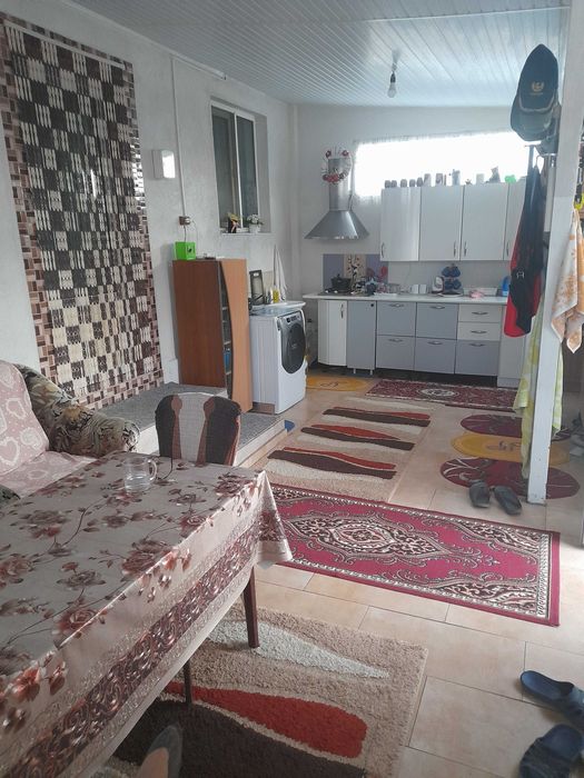 Casa de vanzare pret 70000Euro 23 August • OLX.ro
