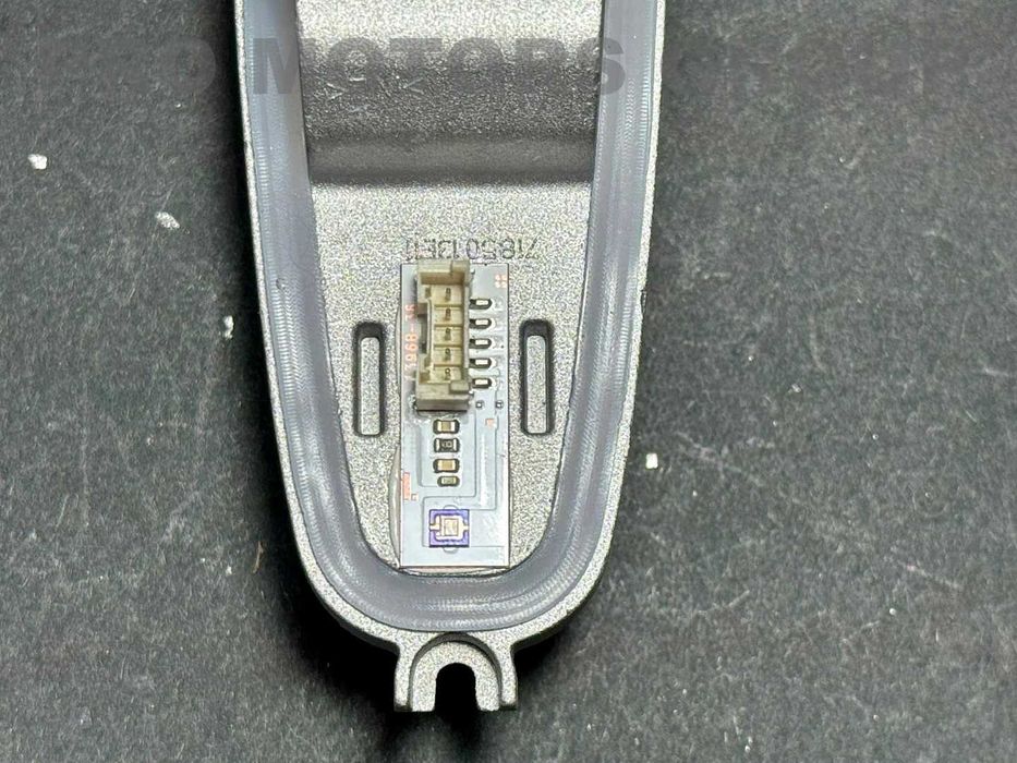 Модул LED светлини DRL Audi Q3 8U 8U0941475A с. Брестовец • OLX.bg