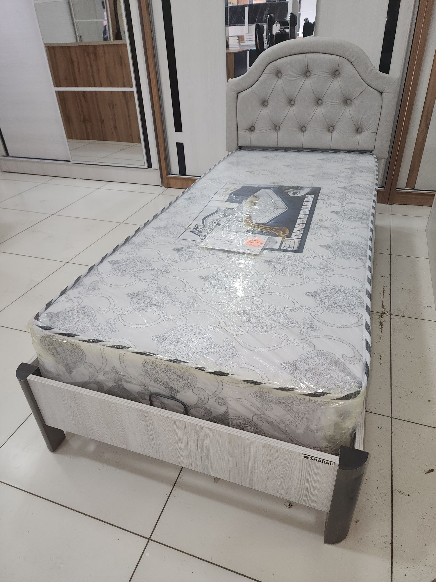Кровать метало каркасе + матрас. Можно в рассрочку!: 2 700 000 сум ...