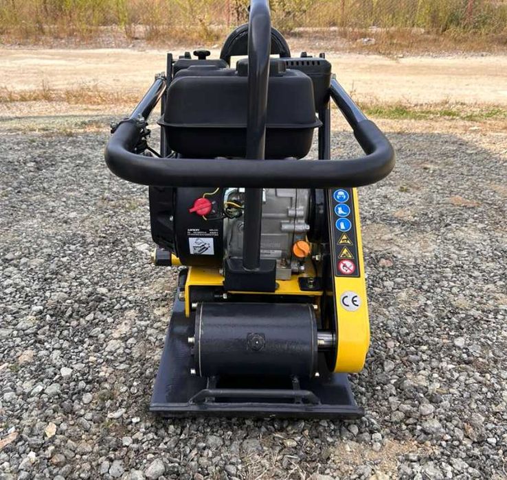 Placa compactoare talpa vibranta 65kg Resita • OLX.ro