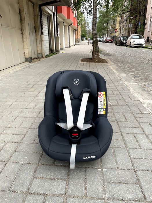 Столче за кола Maxi-Cosi Pearl Pro2 I-Size + iso-fix база FamilyFix 3 гр. София Център • OLX.bg
