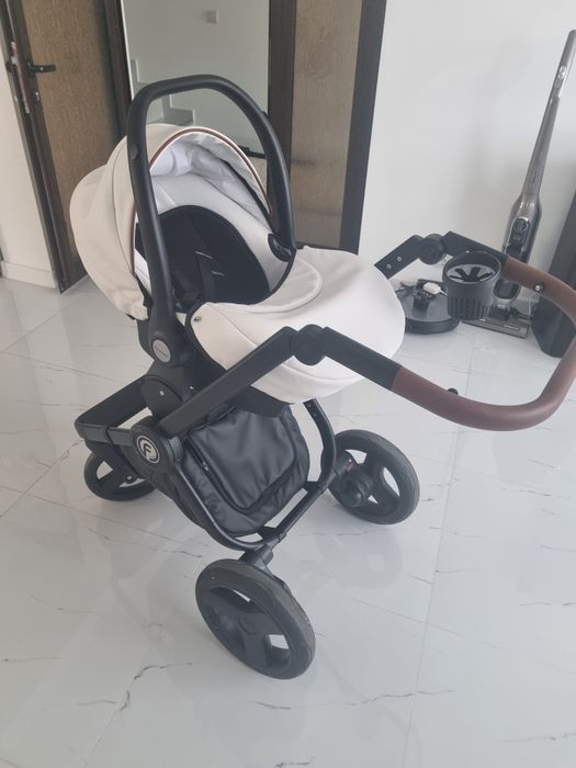 Vând carut 3 în 1 Krausman de Lux Braila • OLX.ro