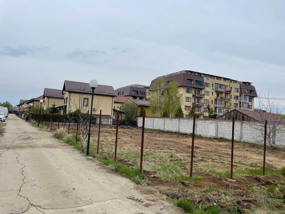 Asfalt, gaz, lumina, deschidere 40m, la limita cu sector 5 Bragadiru ...