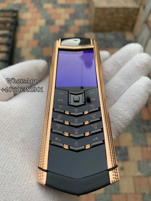 Vertu Signature S Clous De Paris – Un simbol al statutului și stilului ...