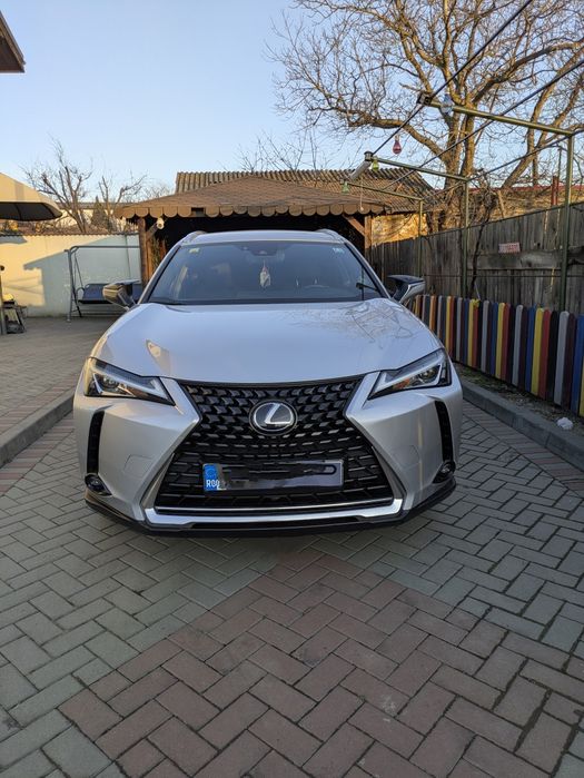 Lexus ux 250H hybrid Craiova • OLX.ro