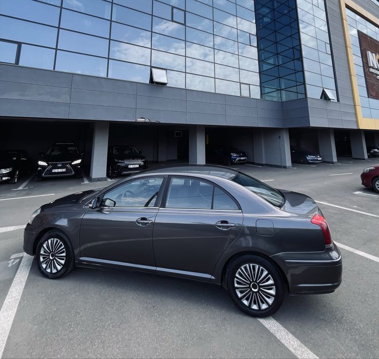 Vand Toyota Avensis T250 Iasi • OLX.ro