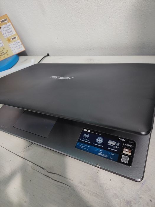 Laptop Asus F550c Intel i3 8GB RAM hdd 1tb placa video Nvidia 720M ...