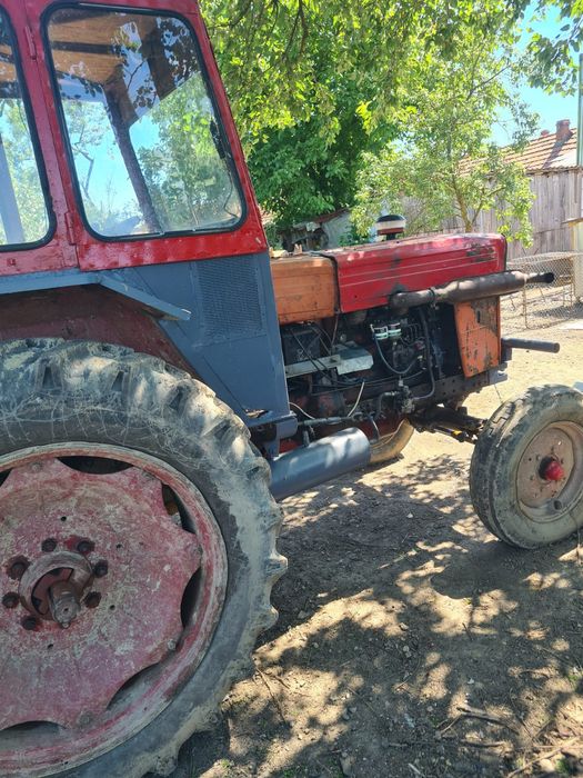 Vând tractor U650 Sanovita • OLX.ro
