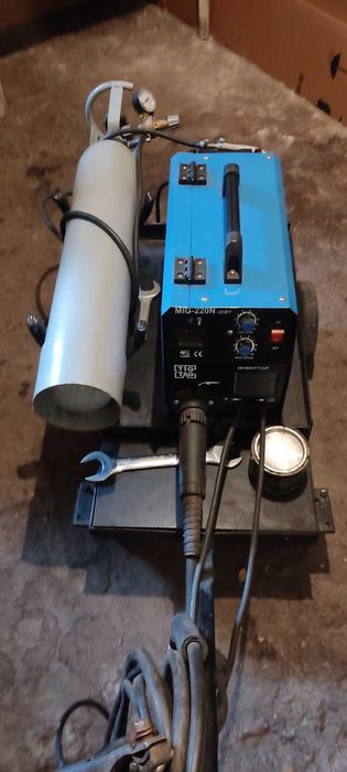Професионален телоподаващ апарат MIG-220N гр. Русе Алеи Възраждане • OLX.bg