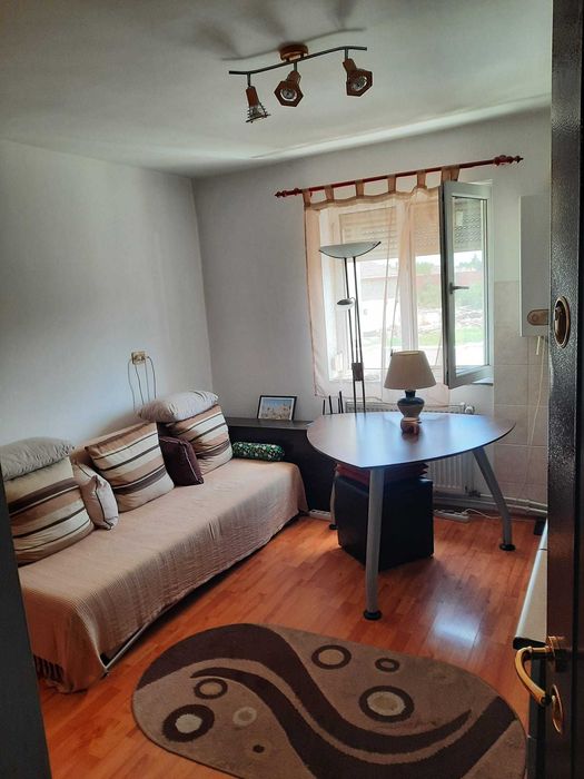 Apartament 1 camera, mobilat, nou, 2007, et.1/2, 37 mp, Arad Arad • OLX.ro