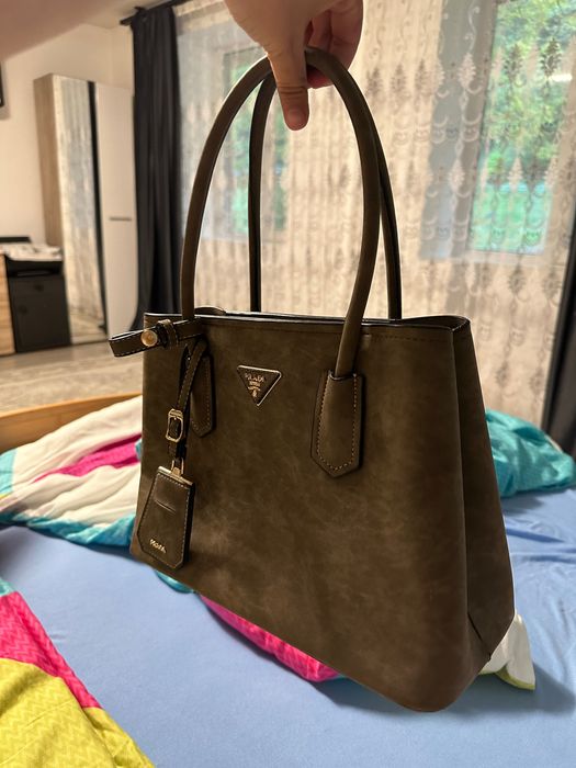 Geantă prada Originală Timisoara • OLX.ro