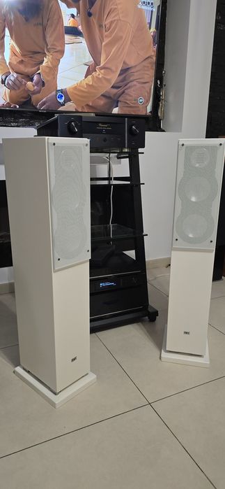 Boxe Elac FS 187 cu tweeter JET III Titu • OLX.ro