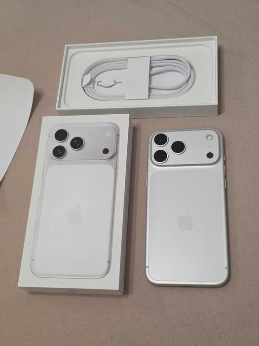 IPhone 17 Pro Max 256GB Silver nou Oradea • OLX.ro