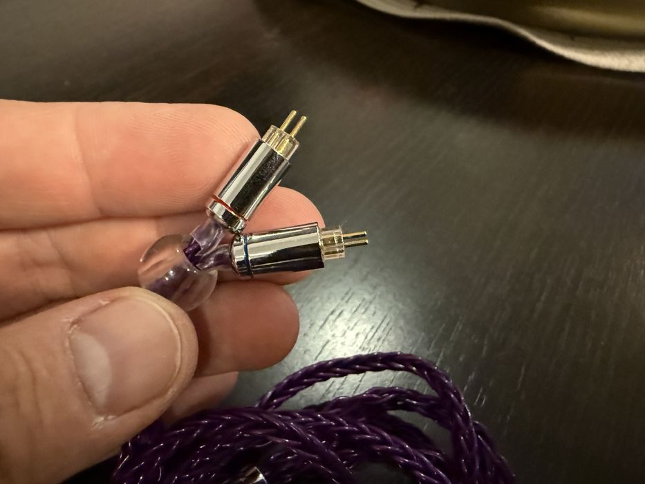 Cablu casti balansat 2pin / 4.4mm Satu Nou • OLX.ro