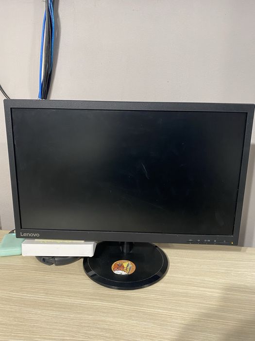 Calculator+Monitor de vanzare Curtici • OLX.ro