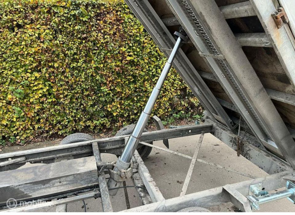 Remorca Hapert basculabil 2700 kg Gheorgheni • OLX.ro