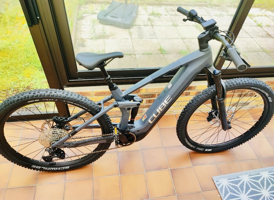 Cube stereo pro 2023, /29 , full suspension e-bike , carbon marimea M ...