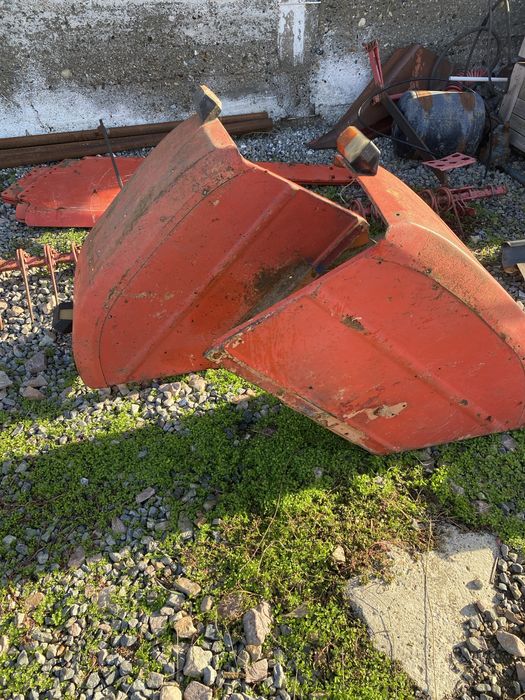 Aripi tractor U 445 Nadab • OLX.ro