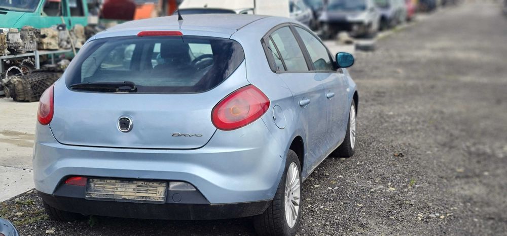 Dezmembrari / Dezmembrez Fiat Bravo 1.9 JTD cod motor 192.AB.000 Bacau ...