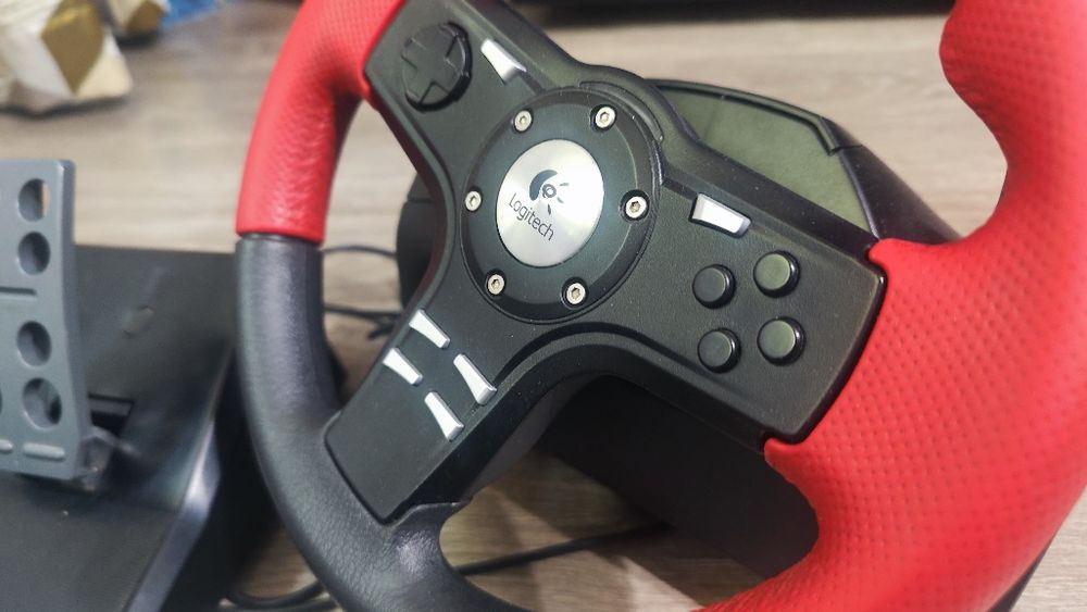 Volan Logitech formula force EX Craiova • OLX.ro