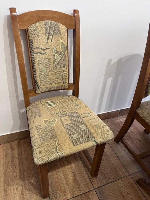 Masa lemn masiv extensibila cu 6 scaune Cluj-Napoca • OLX.ro