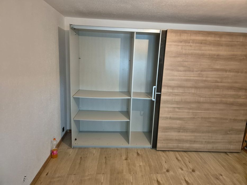 Dressing Dormitor cu sau fara pat Nu negociabil Petrila • OLX.ro