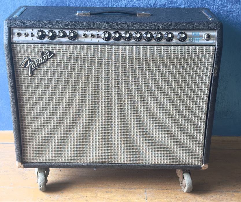 Fender Twin Reverb 1975 гр. София Връбница 1 • OLX.bg