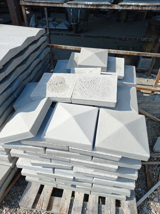 Capace de gard stalpi de beton dale pavaj piatra decorativa Sibiu • OLX.ro
