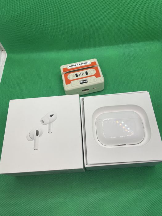 Airpods Pro 2 Ca noi Factura•Amanet Crangasi Lazar•49114 Bucuresti Sectorul 6 • OLX.ro