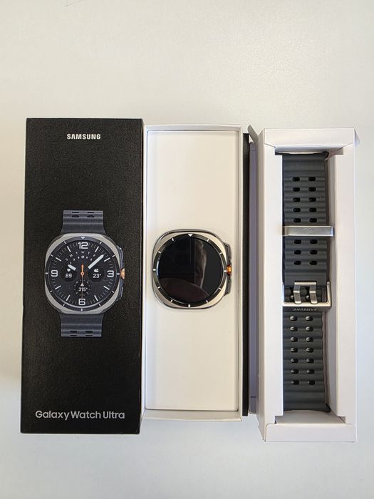 Samsung Galaxy Watch Ultra Titanium Silver Urziceni • OLX.ro