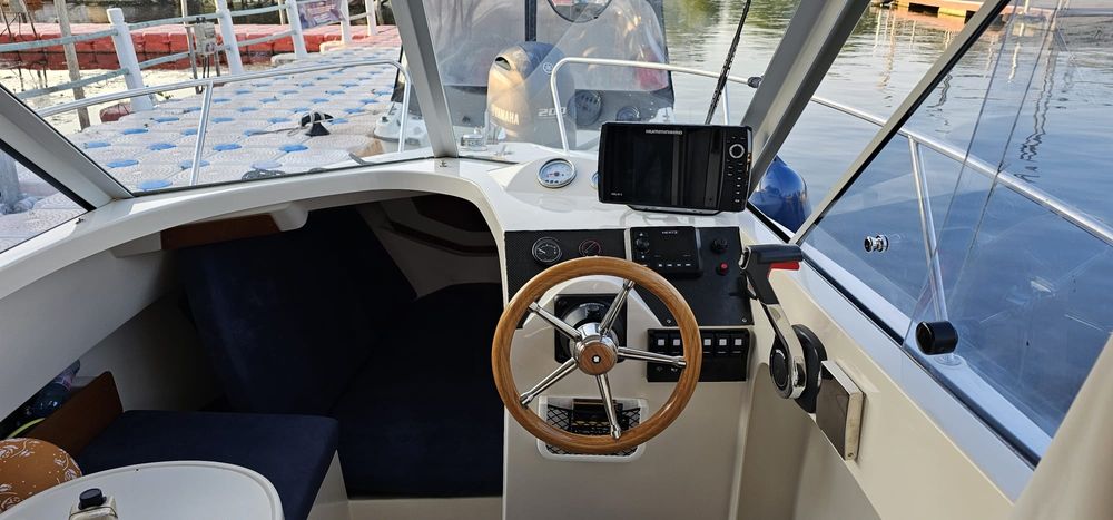 Vand barca OCQUETEAU 615 - pret cu TVA inclus. Ploiesti • OLX.ro