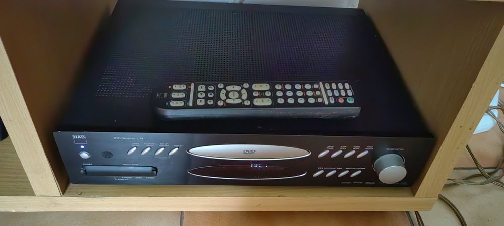 Se vinde amplificator NAD L54 made in japan Braila • OLX.ro