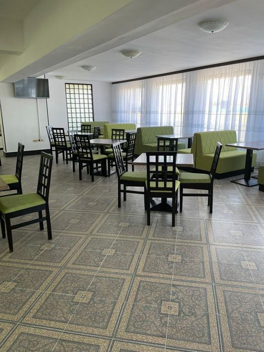 Canapele mese scaune restaurant cafenea bistro club Pizzerie bar ...