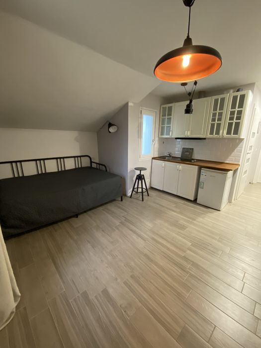 Garsoniera de inchiriat zona linistita braytim Timisoara • OLX.ro