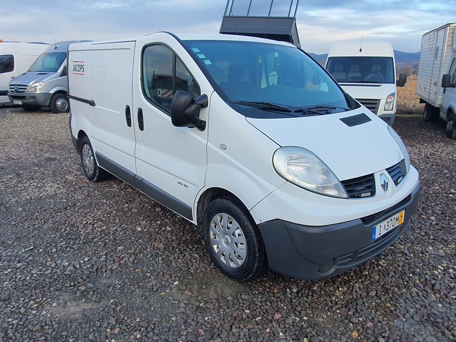 Renault trafic nu este [opel vivaro, nissan] Bretcu • OLX.ro
