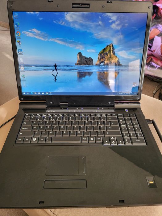 Прототип - SCHENKER CXG7/Alienware M17 r1 гр. София Хиподрума • OLX.bg