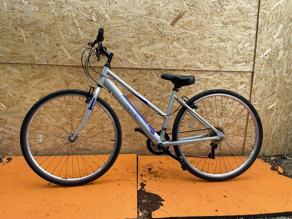 Bicicleta Apollo excel roti 28” cadru aluminiu Bacau • OLX.ro