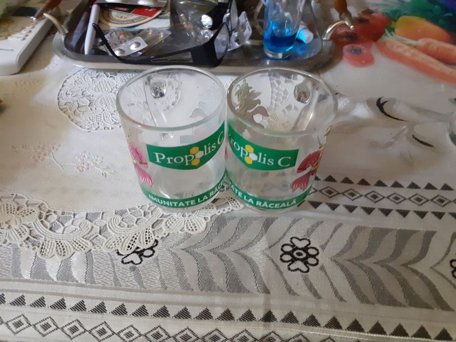 Set 2 borcanase de citronada, 2 căni propolis C.si 1 pahar pepsi ...