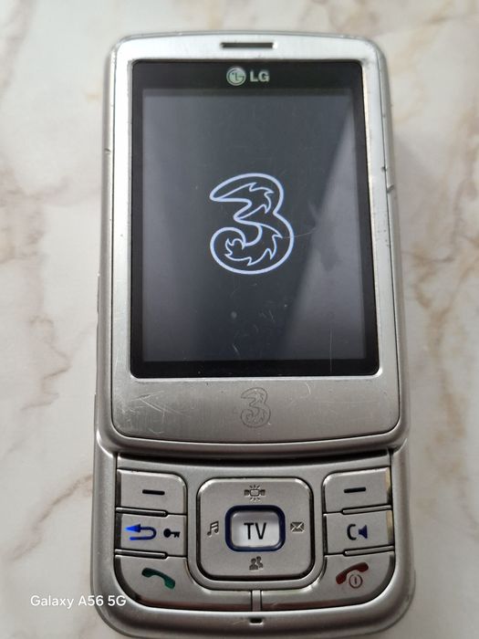 Telefon mobil vintage U900 ecran rotativ Roman • OLX.ro